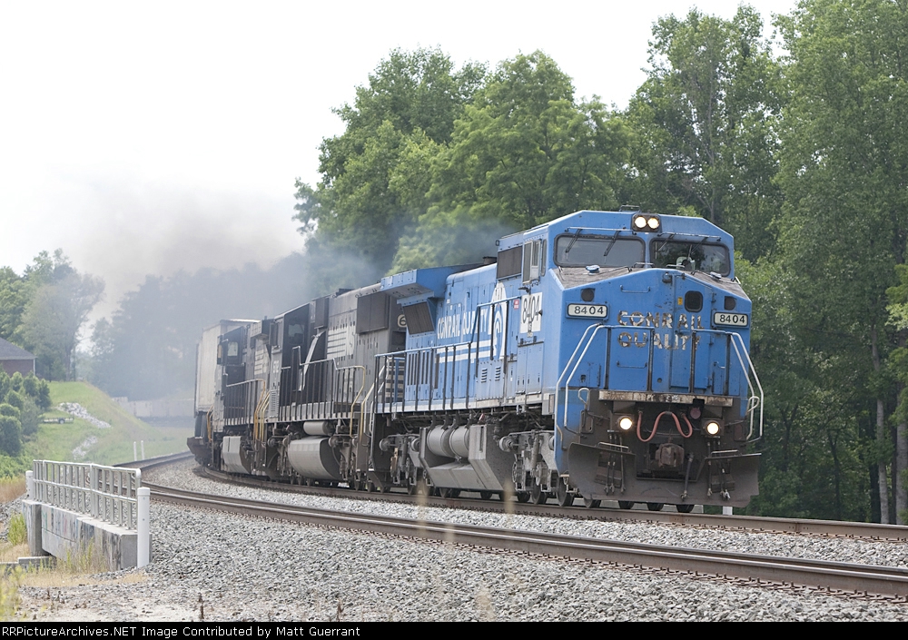 NS C40-8W 8404, NS SD60M 6782, NS C40-9W 9703